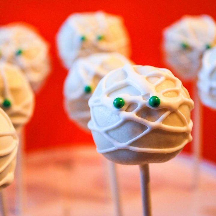 Fun and Easy Halloween Cake Pops- Amee's Savory Dish