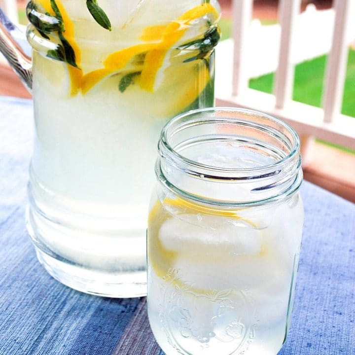 All-Natural Sugar-Free Lemonade- Amee's Savory Dish