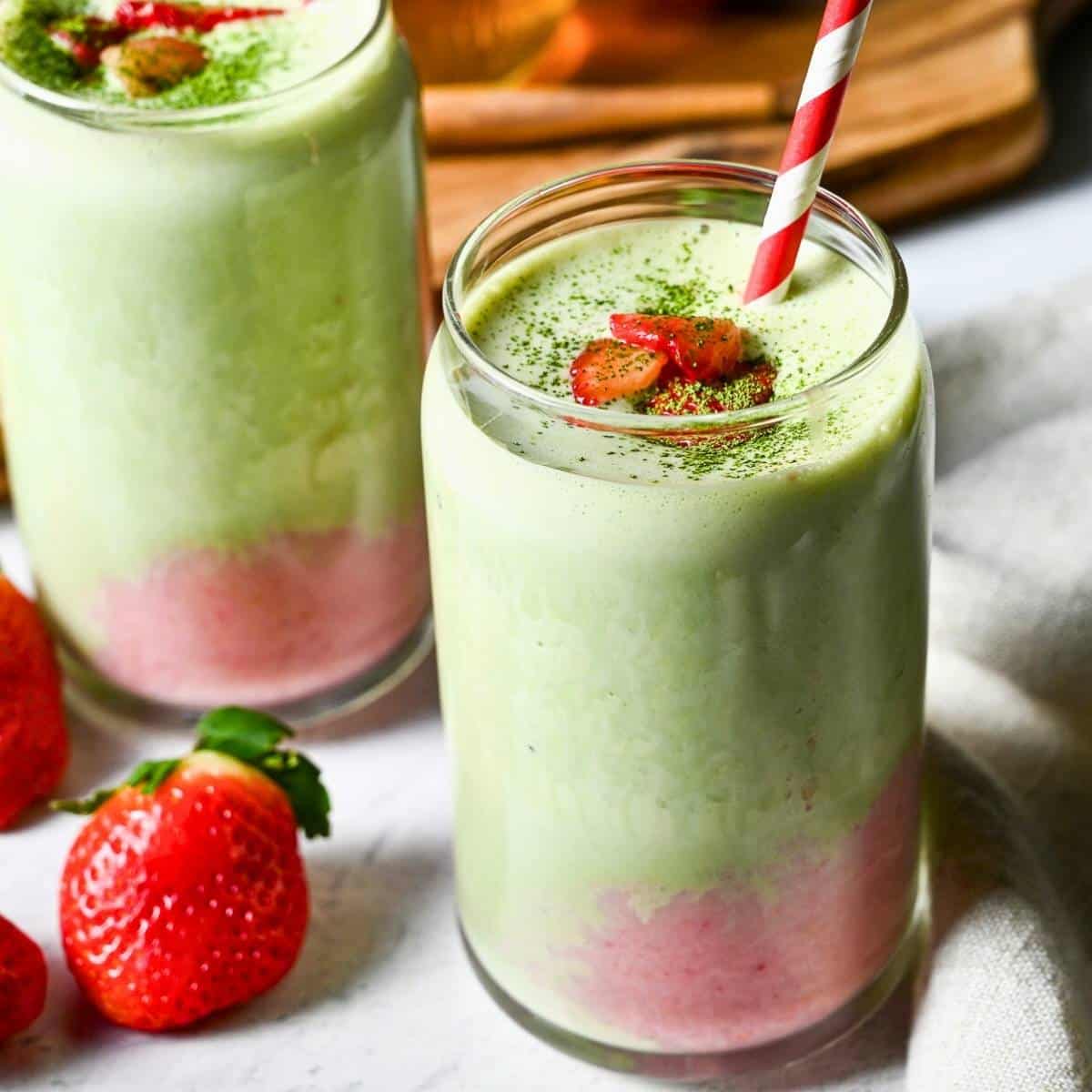 Matcha Milk Tea (Hot & Iced Versions) - Amee's Savory Dish